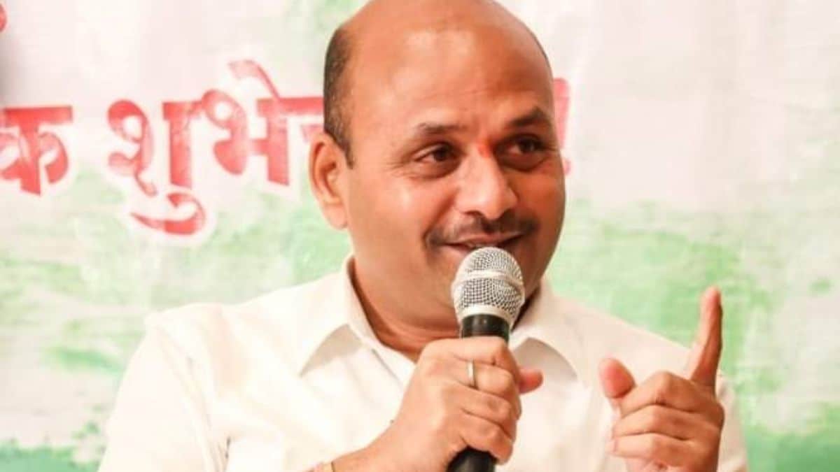 पुणे: किशोर आवरेंच्या हत्येप्रकरणी चार जणांना अटक; आरोपींना करणार ... पुणे: किशोर आवरेंच्या हत्येप्रकरणी चार जणांना अटक; आरोपींना करणार ...
