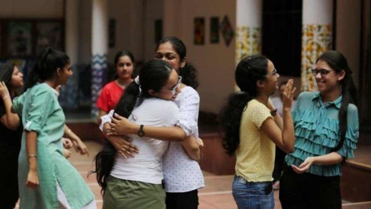 महाराष्ट्र MHT-CET चा निकाल जाहीर, निकाल तपासण्यासाठी काय कराल? जाणून ... महाराष्ट्र MHT-CET चा निकाल जाहीर, निकाल तपासण्यासाठी काय कराल? जाणून ...